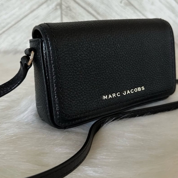 Marc Jacobs | Bags | Marc Jacobs Groove Pebbled Leather Mini Crossbody ...